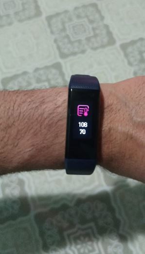 Best Fitness Trackers for Small Wrists [2023] - Media Tech Reviews